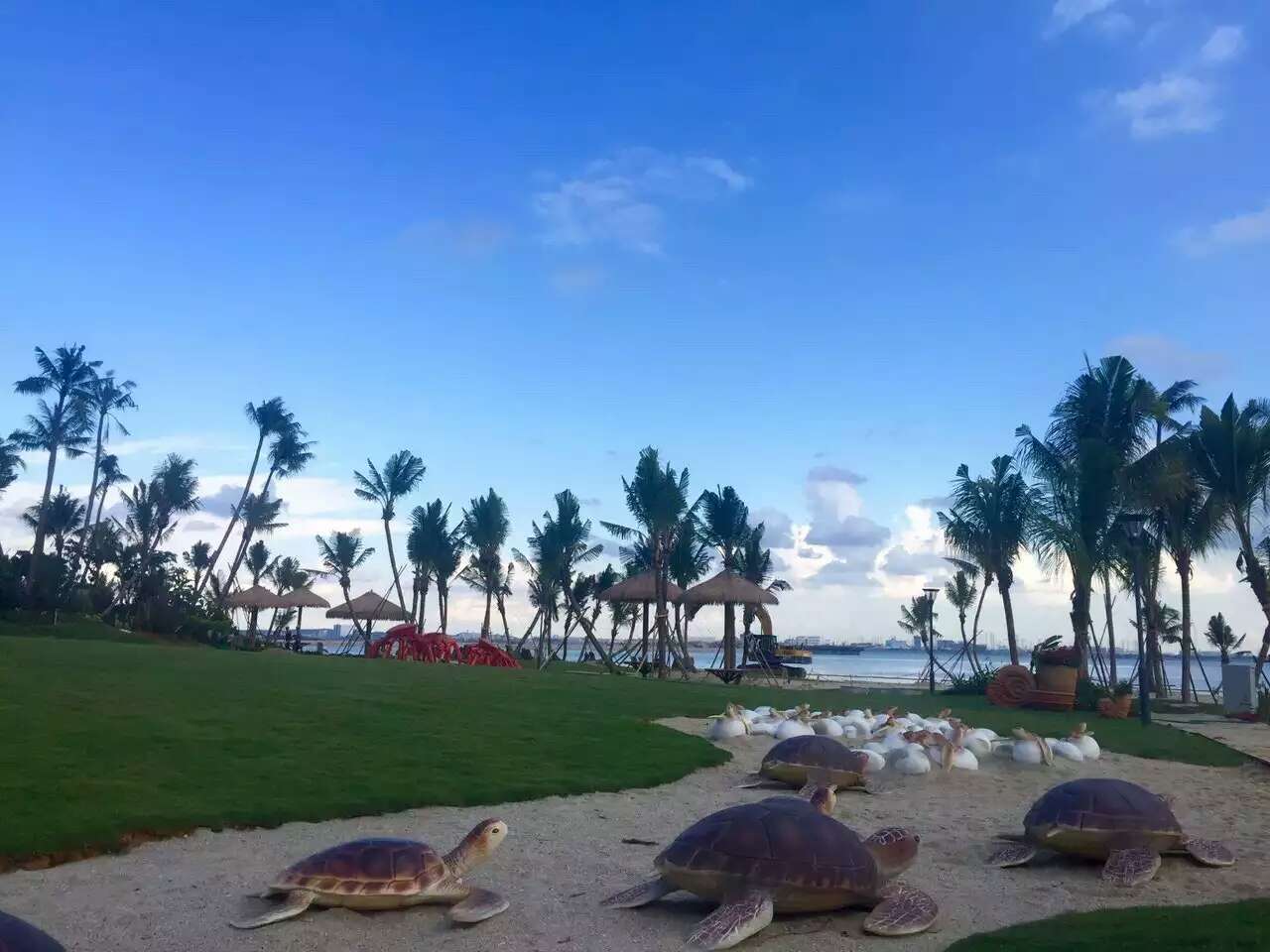 Forest City Golf Course Resort, Lapangan Golf Padang Pasir Pertama di ...